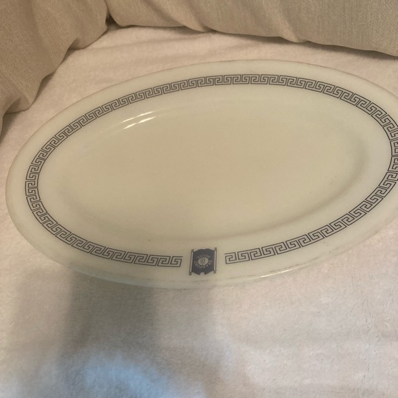 Bradford House | Kitchen | Vintage Pyrex Bradford House Oval ...